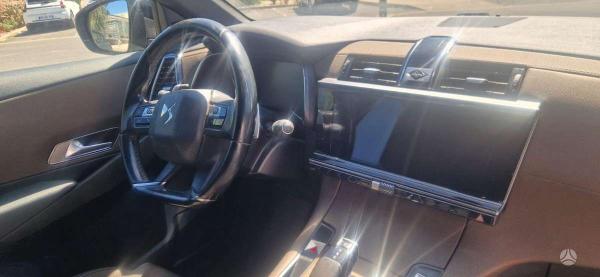 Brown DS 7 Crossback 2020 in Taurage, with an engine capacity of 2.00 L and mileage of 184 thousand km for 12800 €, photo 8 on AUTOMOTO.COM.LV