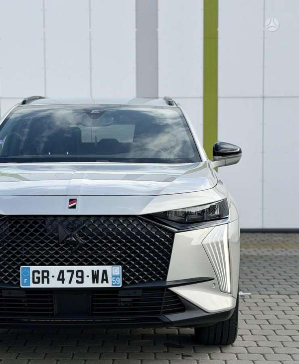 Brūns DS 7 Crossback 2023 Tauragė, ar dzinēja tilpumu 1.60 L un nobraukumu 22 tūkst. km par 29900 €, foto 4 vietnē AUTOMOTO.COM.LV