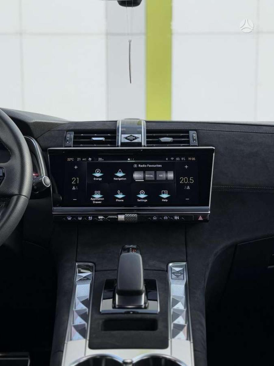 Brūns DS 7 Crossback 2023 Tauragė, ar dzinēja tilpumu 1.60 L un nobraukumu 22 tūkst. km par 29900 €, foto 37 vietnē AUTOMOTO.COM.LV