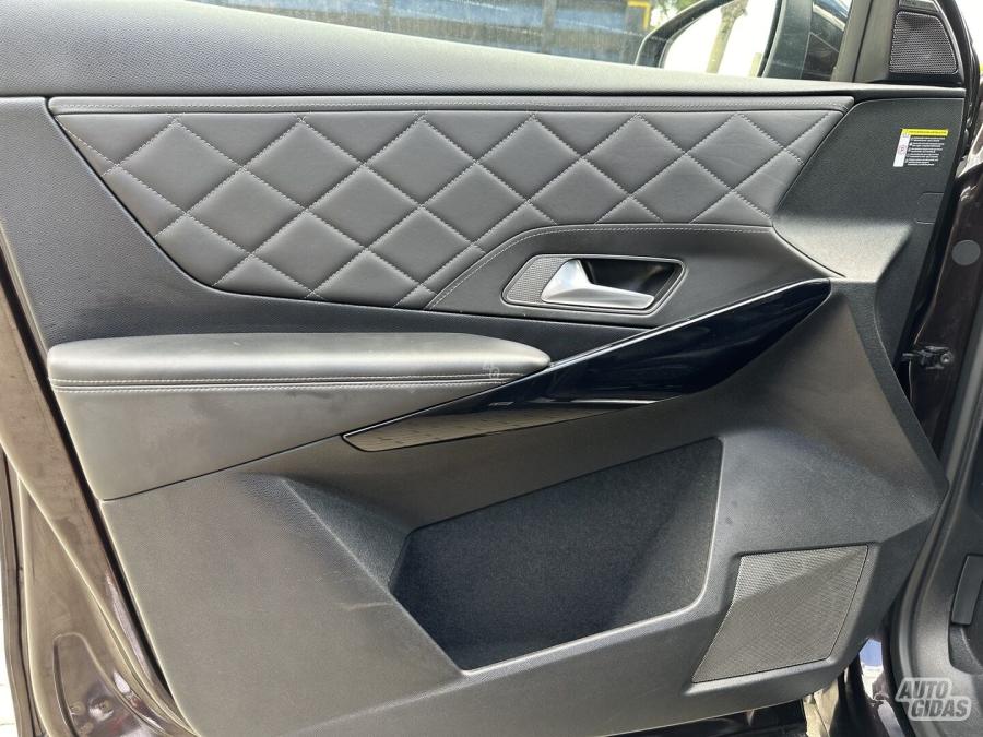 DS 7 Crossback 2018 in Taurage, with an engine capacity of 2.00 L and mileage of 125 thousand km for 16700 €, photo 26 on AUTOMOTO.COM.LV