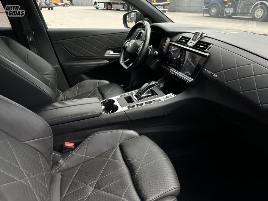 DS 7 Crossback 2018 Tauragė, ar dzinēja tilpumu 2.00 L un nobraukumu 121 tūkst. km par 16700 €, foto 17 vietnē AUTOMOTO.COM.LV
