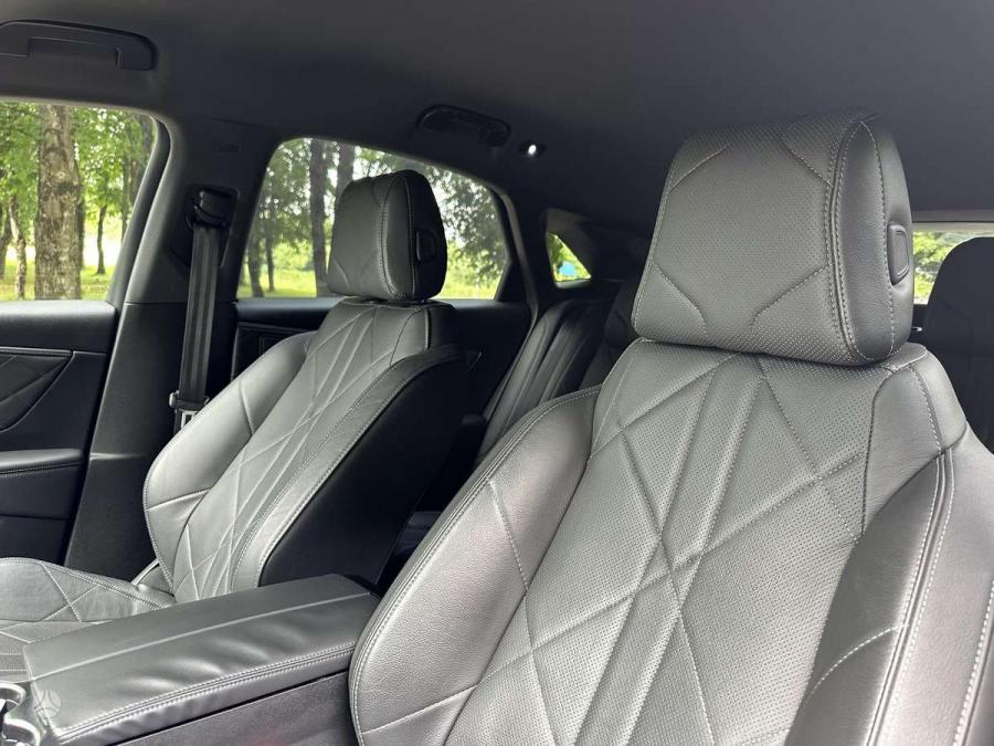DS 7 Crossback 2018 Tauragė, ar dzinēja tilpumu 2.00 L un nobraukumu 121 tūkst. km par 16800 €, foto 22 vietnē AUTOMOTO.COM.LV