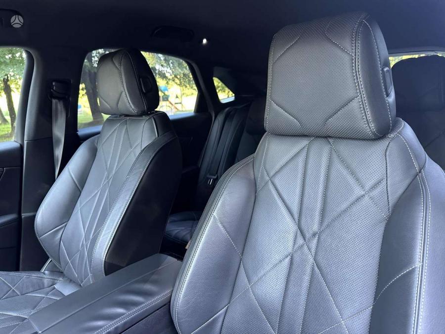 DS 7 Crossback 2018 Tauragė, ar dzinēja tilpumu 2.00 L un nobraukumu 121 tūkst. km par 16800 €, foto 17 vietnē AUTOMOTO.COM.LV