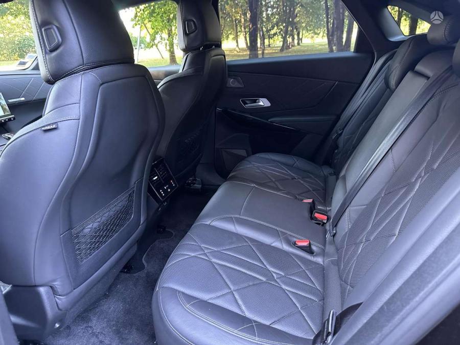 DS 7 Crossback 2018 Tauragė, ar dzinēja tilpumu 2.00 L un nobraukumu 121 tūkst. km par 16800 €, foto 19 vietnē AUTOMOTO.COM.LV