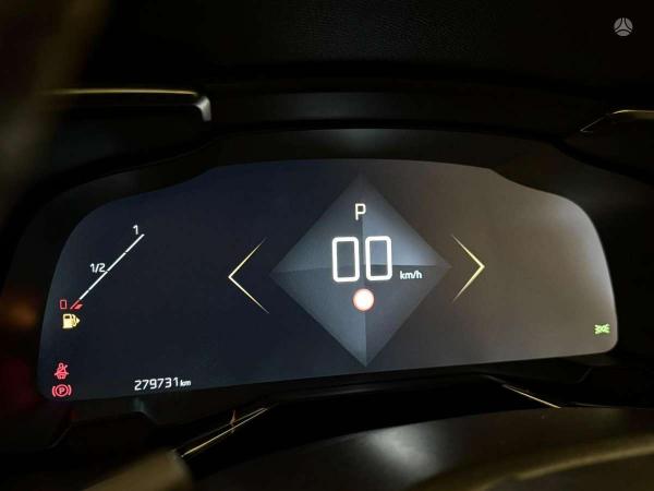 Grey DS 7 Crossback 2018 in Marijampole, with an engine capacity of 2.00 L and mileage of 280 thousand km for 13999 €, photo 3 on AUTOMOTO.COM.LV
