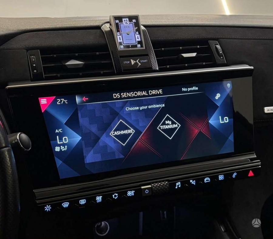 Grey DS 7 Crossback 2018 in Marijampole, with an engine capacity of 2.00 L and mileage of 280 thousand km for 13999 €, photo 13 on AUTOMOTO.COM.LV