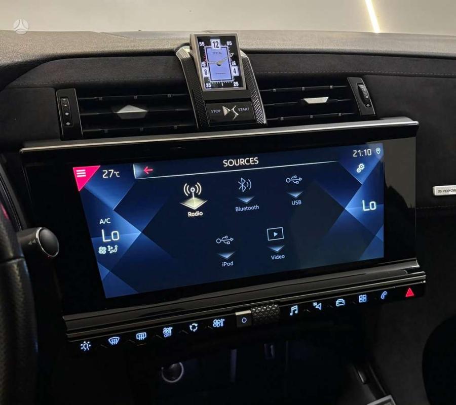 Grey DS 7 Crossback 2018 in Marijampole, with an engine capacity of 2.00 L and mileage of 280 thousand km for 13999 €, photo 16 on AUTOMOTO.COM.LV
