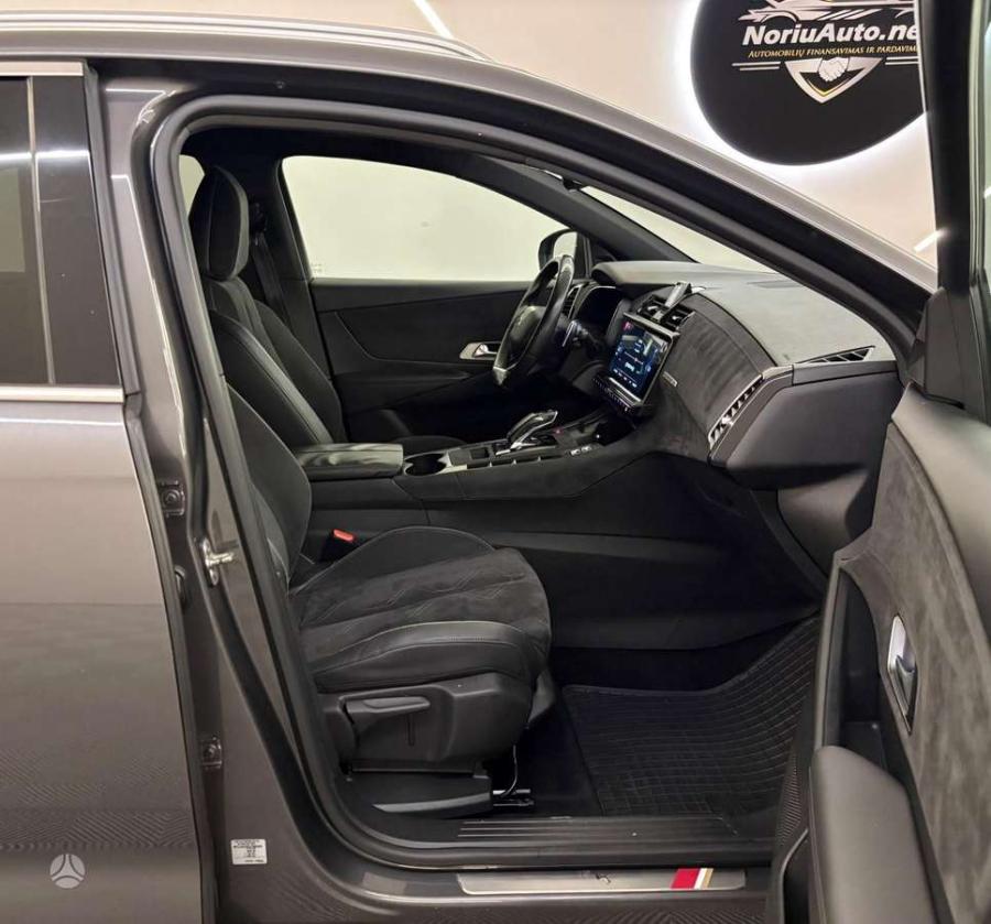 Grey DS 7 Crossback 2018 in Marijampole, with an engine capacity of 2.00 L and mileage of 280 thousand km for 13999 €, photo 30 on AUTOMOTO.COM.LV