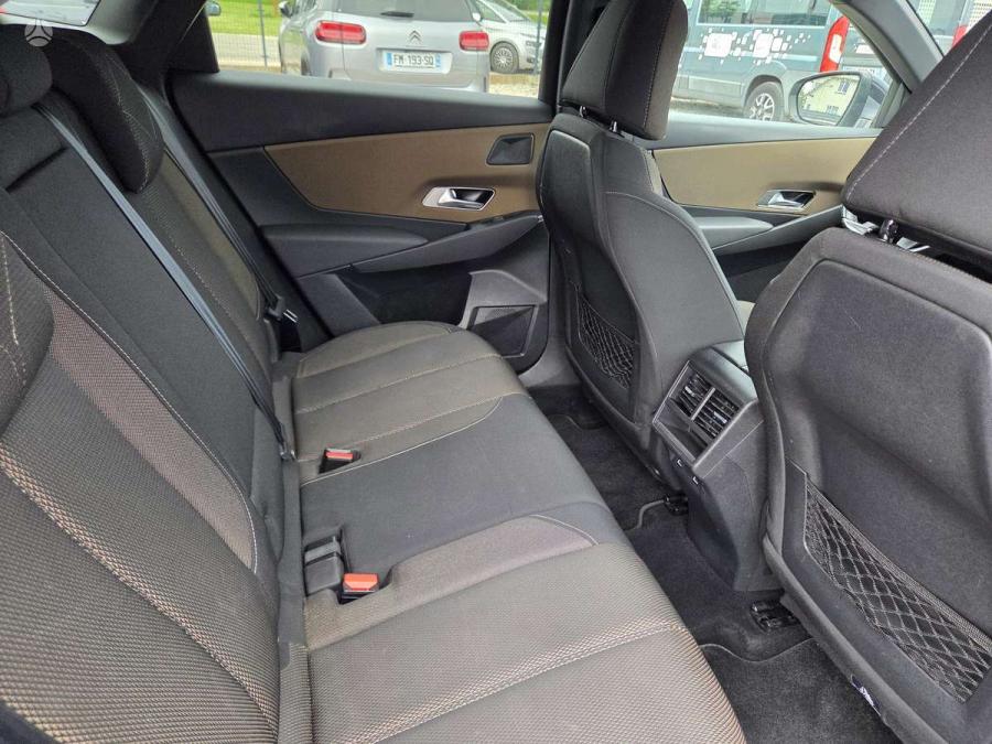 Pelēks DS 7 Crossback 2018 Tauragė, ar dzinēja tilpumu 2.00 L un nobraukumu 290 tūkst. km par 9100 €, foto 13 vietnē AUTOMOTO.COM.LV