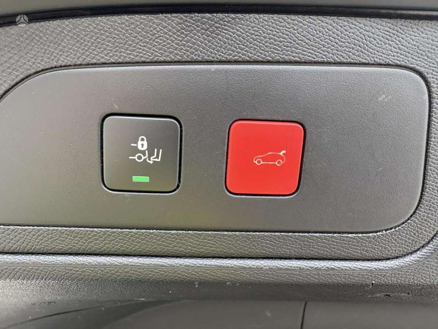Grey DS 7 Crossback 2018 in Kaunas, with an engine capacity of 2.00 L and mileage of 210 thousand km for 13900 €, photo 20 on AUTOMOTO.COM.LV