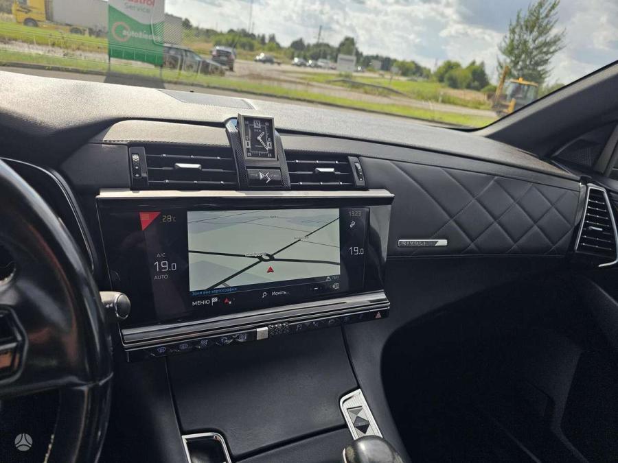 Pelēks DS 7 Crossback 2018 Ukmergė, ar dzinēja tilpumu 1.50 L un nobraukumu 255 tūkst. km par 12100 €, foto 15 vietnē AUTOMOTO.COM.LV