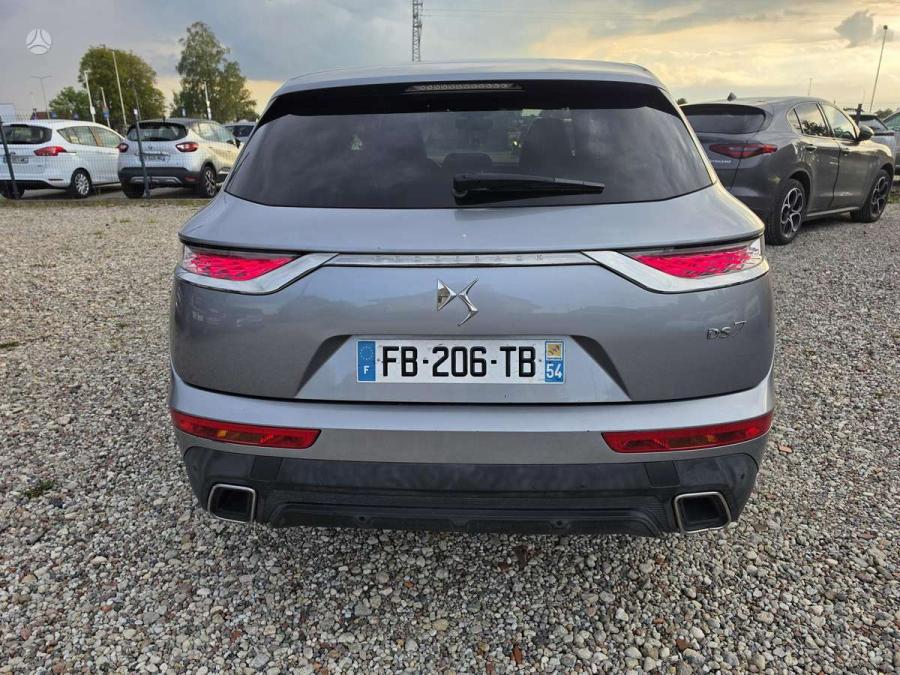 Grey DS 7 Crossback 2018 in Taurage, with an engine capacity of 2.00 L and mileage of 291 thousand km for 8300 €, photo 5 on AUTOMOTO.COM.LV