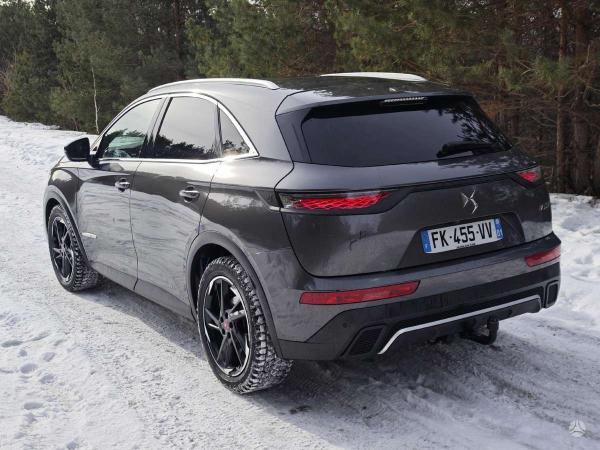 Grey DS 7 Crossback 2019 in Vilnius, with an engine capacity of 1.50 L and mileage of 155 thousand km for 16400 €, photo 5 on AUTOMOTO.COM.LV