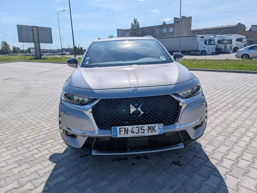 Grey DS 7 Crossback 2020 in Taurage, with an engine capacity of 2.00 L and mileage of 147 thousand km for 16900 €, photo 4 on AUTOMOTO.COM.LV
