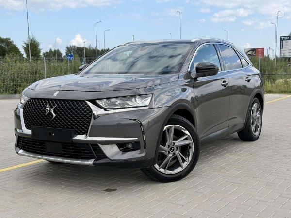 Grey DS 7 Crossback 2020 in Taurage, with an engine capacity of 1.50 L and mileage of 156 thousand km for 13500 €, photo 1 on AUTOMOTO.COM.LV