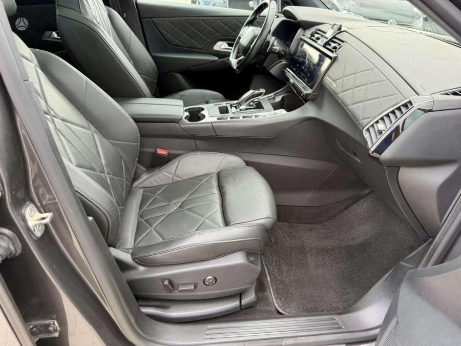Grey DS 7 Crossback 2020 in Taurage, with an engine capacity of 1.50 L and mileage of 156 thousand km for 13500 €, photo 25 on AUTOMOTO.COM.LV