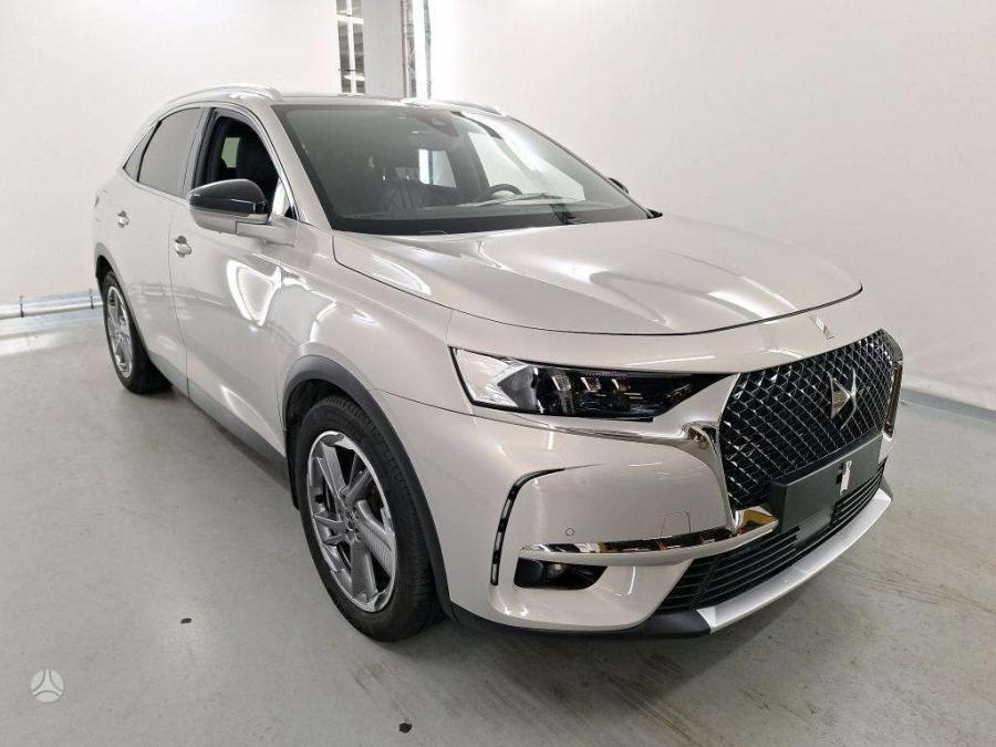 Pelēks DS 7 Crossback 2021 Marijampole, ar dzinēja tilpumu 1.60 L un nobraukumu 47 tūkst. km par 26130 €, foto 2 vietnē AUTOMOTO.COM.LV