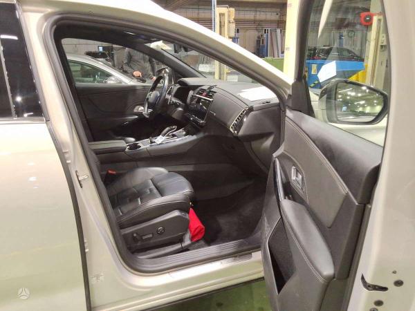 Grey DS 7 Crossback 2021 in Marijampole, with an engine capacity of 1.60 L and mileage of 131 thousand km for 20806 €, photo 11 on AUTOMOTO.COM.LV