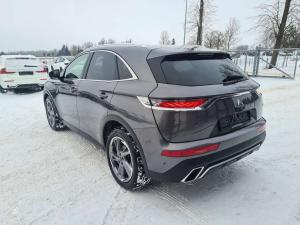 Grey DS 7 Crossback 2021 in Siauliai, with an engine capacity of 1.60 L and mileage of 152 thousand km for 21417 €, photo 6 on AUTOMOTO.COM.LV