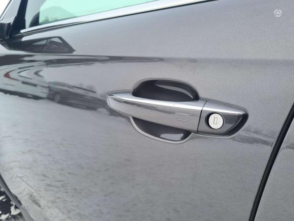 Grey DS 7 Crossback 2021 in Siauliai, with an engine capacity of 1.60 L and mileage of 152 thousand km for 21417 €, photo 11 on AUTOMOTO.COM.LV