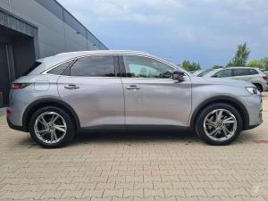 Grey DS 7 Crossback 2021 in Siauliai, with an engine capacity of 1.60 L and mileage of 145 thousand km for 20558 €, photo 5 on AUTOMOTO.COM.LV