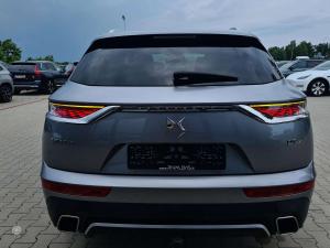 Grey DS 7 Crossback 2021 in Siauliai, with an engine capacity of 1.60 L and mileage of 145 thousand km for 20558 €, photo 12 on AUTOMOTO.COM.LV