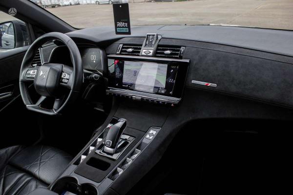 Grey DS 7 Crossback 2021 in Kaunas, with an engine capacity of 1.50 L and mileage of 203 thousand km for 15200 €, photo 10 on AUTOMOTO.COM.LV