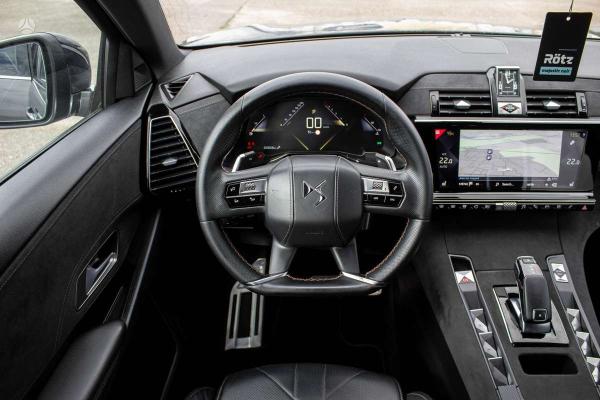 Grey DS 7 Crossback 2021 in Kaunas, with an engine capacity of 1.50 L and mileage of 203 thousand km for 15200 €, photo 11 on AUTOMOTO.COM.LV