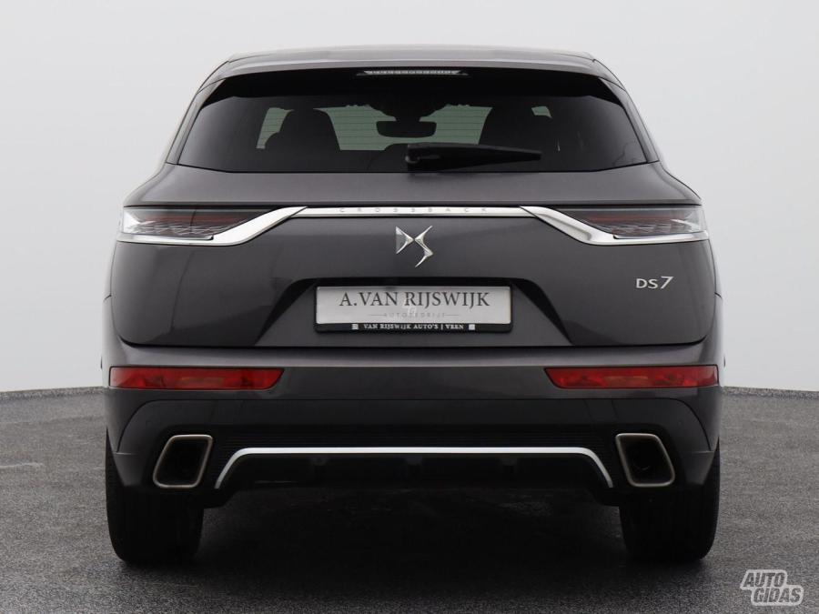 Grey DS 7 Crossback 2022 in Kaunas, with an engine capacity of 1.60 L and mileage of 71 thousand km for 25387 €, photo 13 on AUTOMOTO.COM.LV