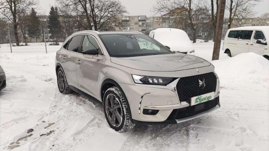 Pelēks DS 7 Crossback 2022 Klaipėda, ar dzinēja tilpumu 1.60 L un nobraukumu 72 tūkst. km par 23690 €, foto 1 vietnē AUTOMOTO.COM.LV