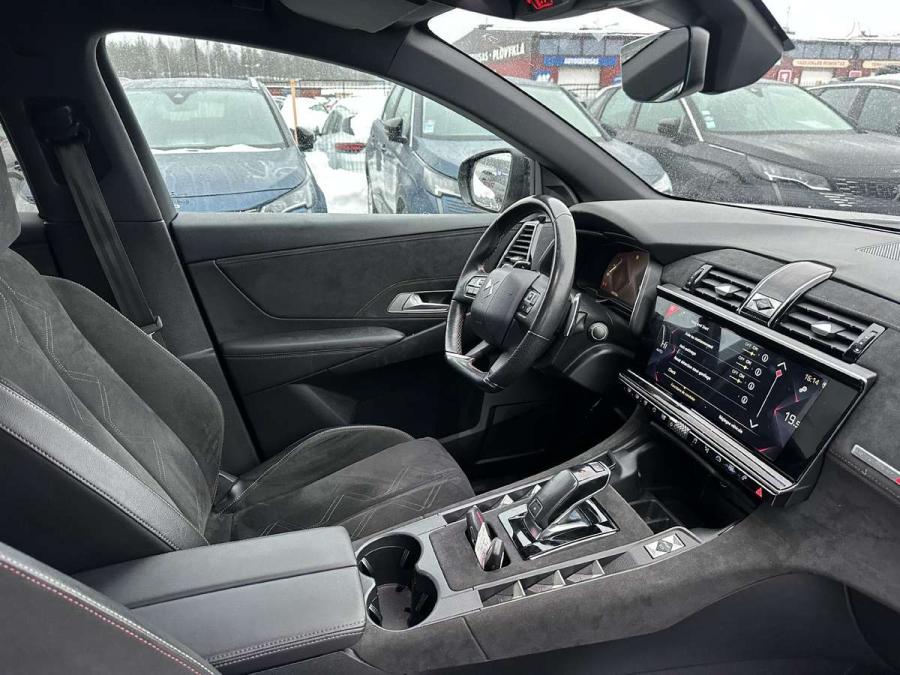 Pelēks DS 7 Crossback 2022 Viļņa, ar dzinēja tilpumu 1.60 L un nobraukumu 175 tūkst. km par 15729 €, foto 13 vietnē AUTOMOTO.COM.LV