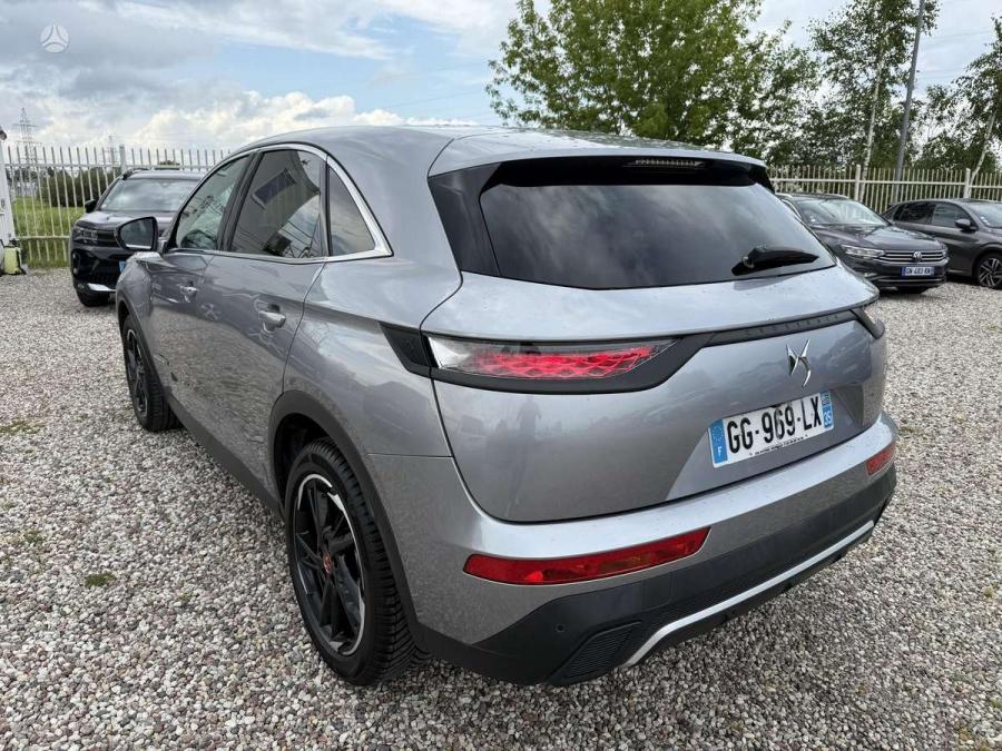 Pelēks DS 7 Crossback 2022 Marijampole, ar dzinēja tilpumu 1.50 L un nobraukumu 189 tūkst. km par 16692 €, foto 6 vietnē AUTOMOTO.COM.LV