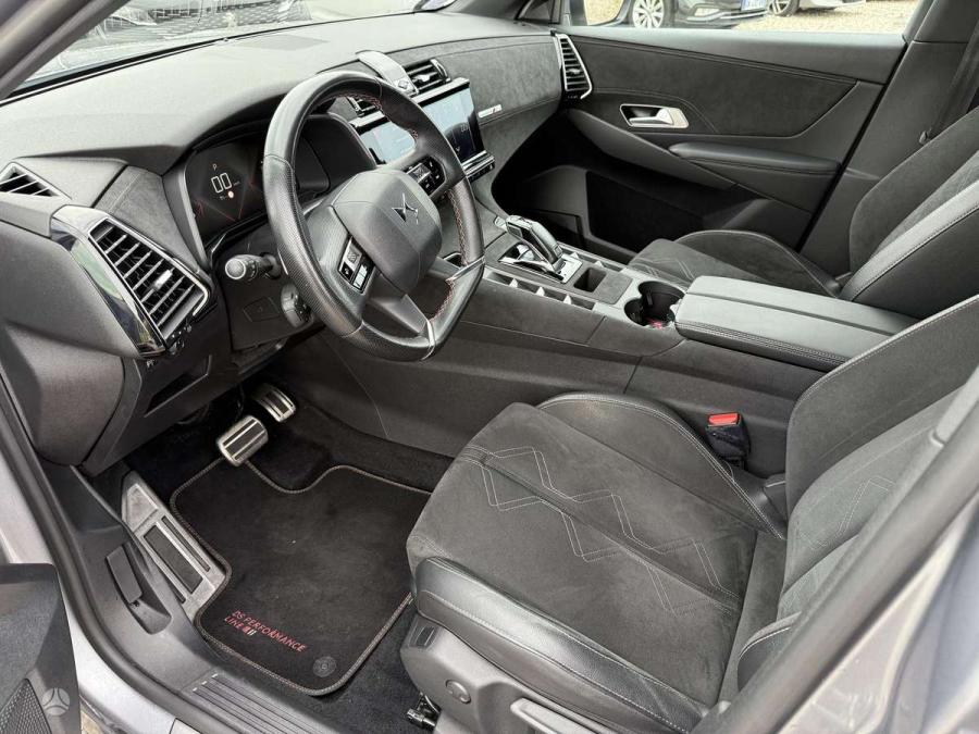 Pelēks DS 7 Crossback 2022 Marijampole, ar dzinēja tilpumu 1.50 L un nobraukumu 189 tūkst. km par 16692 €, foto 18 vietnē AUTOMOTO.COM.LV