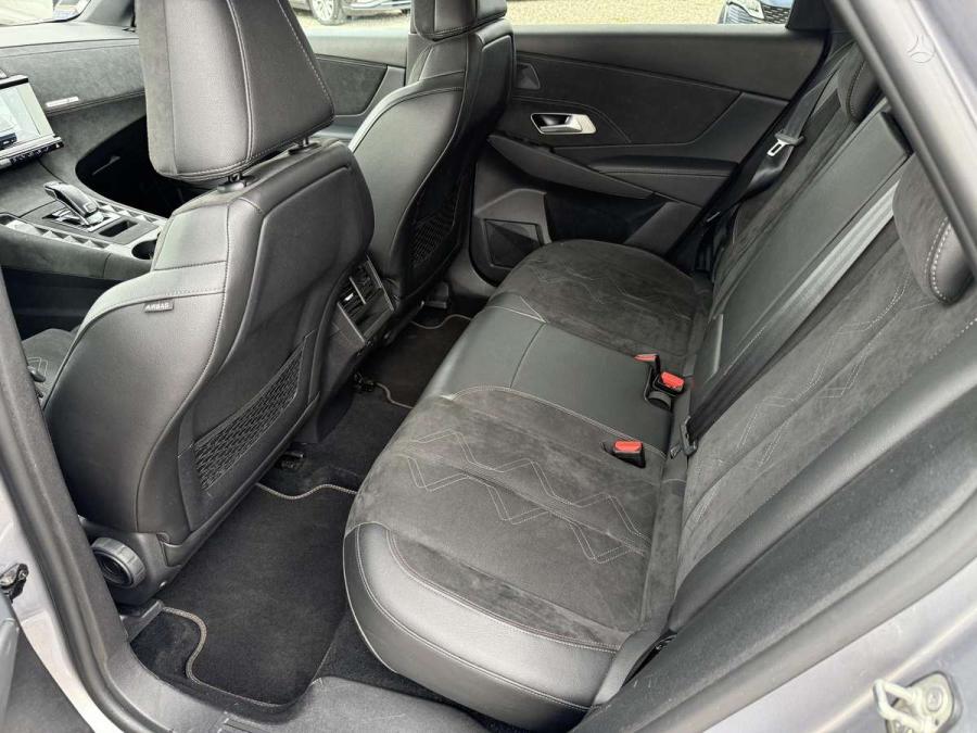 Pelēks DS 7 Crossback 2022 Marijampole, ar dzinēja tilpumu 1.50 L un nobraukumu 189 tūkst. km par 16692 €, foto 26 vietnē AUTOMOTO.COM.LV