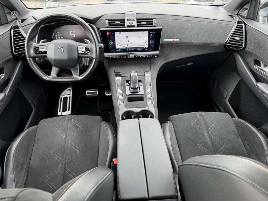 Pelēks DS 7 Crossback 2022 Marijampole, ar dzinēja tilpumu 1.50 L un nobraukumu 189 tūkst. km par 16692 €, foto 27 vietnē AUTOMOTO.COM.LV