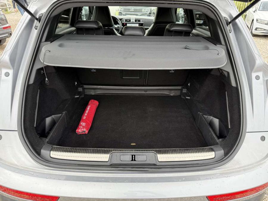 Pelēks DS 7 Crossback 2022 Marijampole, ar dzinēja tilpumu 1.50 L un nobraukumu 189 tūkst. km par 16692 €, foto 28 vietnē AUTOMOTO.COM.LV