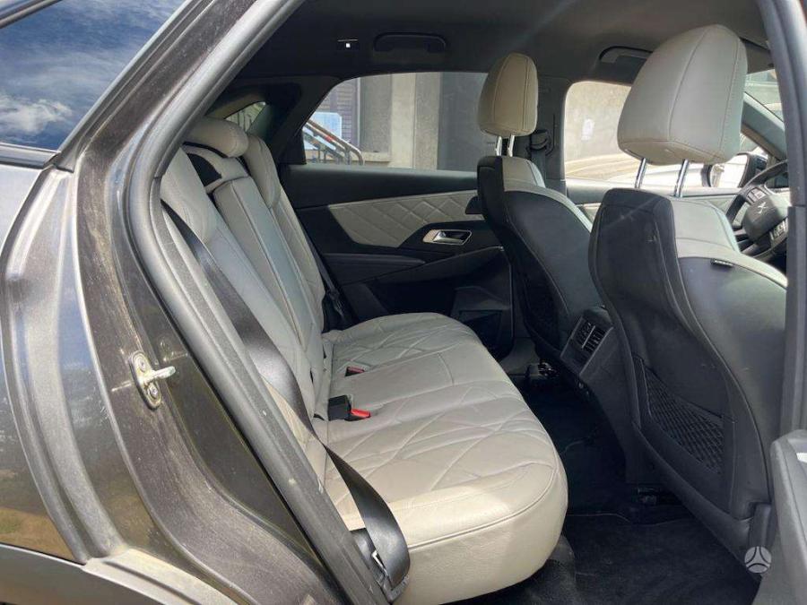 Grey DS 7 Crossback 2022 in Vilnius, with an engine capacity of 1.60 L and mileage of 103 thousand km for 20449 €, photo 8 on AUTOMOTO.COM.LV