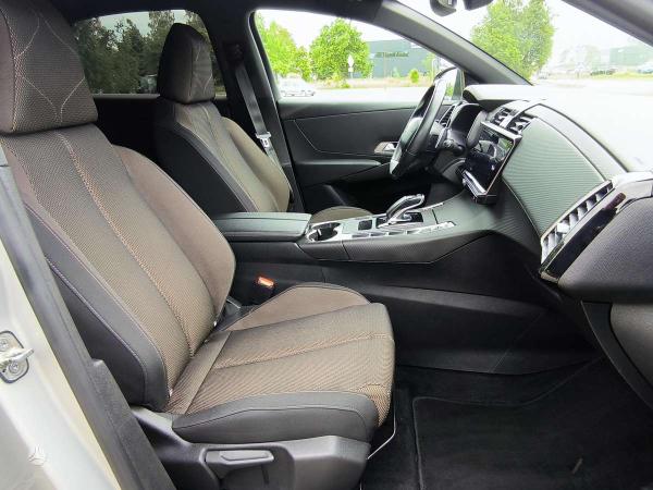 Grey DS 7 Crossback 2023 in Siauliai, with an engine capacity of 1.50 L and mileage of 153 thousand km for 18200 €, photo 10 on AUTOMOTO.COM.LV