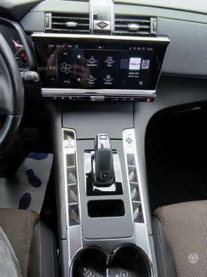 Grey DS 7 Crossback 2023 in Siauliai, with an engine capacity of 1.50 L and mileage of 153 thousand km for 18200 €, photo 15 on AUTOMOTO.COM.LV