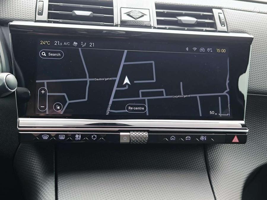 Grey DS 7 Crossback 2023 in Siauliai, with an engine capacity of 1.50 L and mileage of 153 thousand km for 18200 €, photo 17 on AUTOMOTO.COM.LV