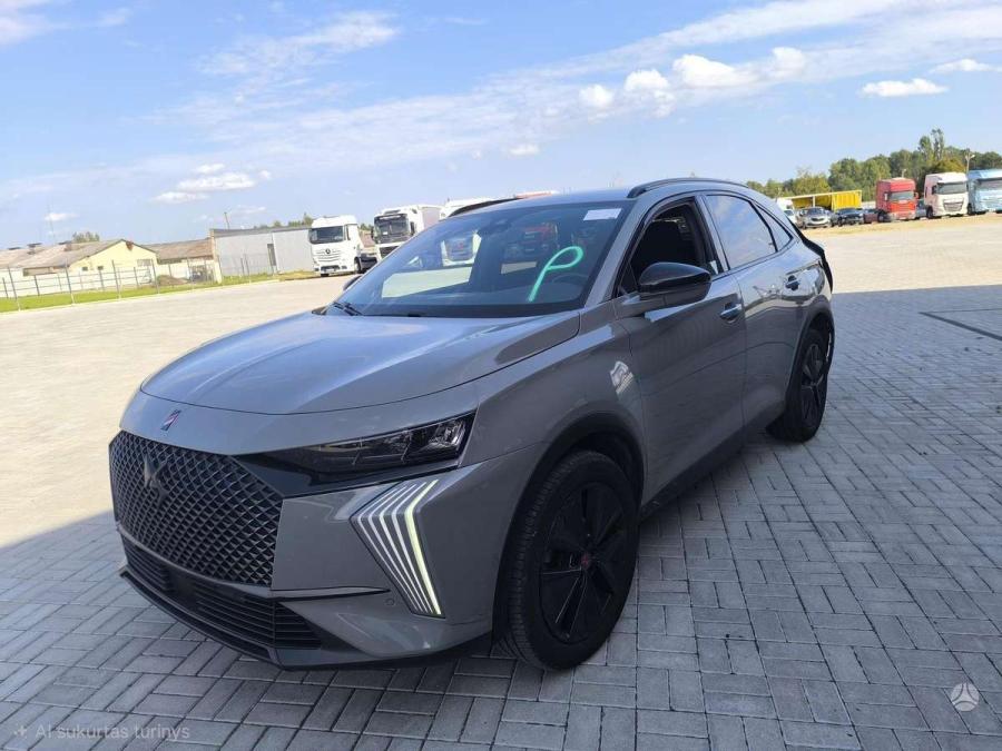 Pelēks DS 7 Crossback 2024 Tauragė, ar dzinēja tilpumu 1.50 L un nobraukumu 26 tūkst. km par 16500 €, foto 3 vietnē AUTOMOTO.COM.LV