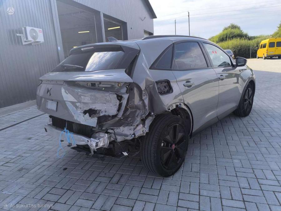 Pelēks DS 7 Crossback 2024 Tauragė, ar dzinēja tilpumu 1.50 L un nobraukumu 26 tūkst. km par 16500 €, foto 5 vietnē AUTOMOTO.COM.LV
