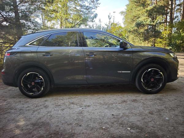 Grey DS 7 Crossback 2019 in Vilnius, with an engine capacity of 1.50 L and mileage of 156 thousand km for 15200 €, photo 5 on AUTOMOTO.COM.LV