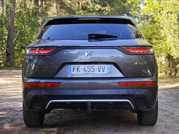 Grey DS 7 Crossback 2019 in Vilnius, with an engine capacity of 1.50 L and mileage of 156 thousand km for 15200 €, photo 7 on AUTOMOTO.COM.LV