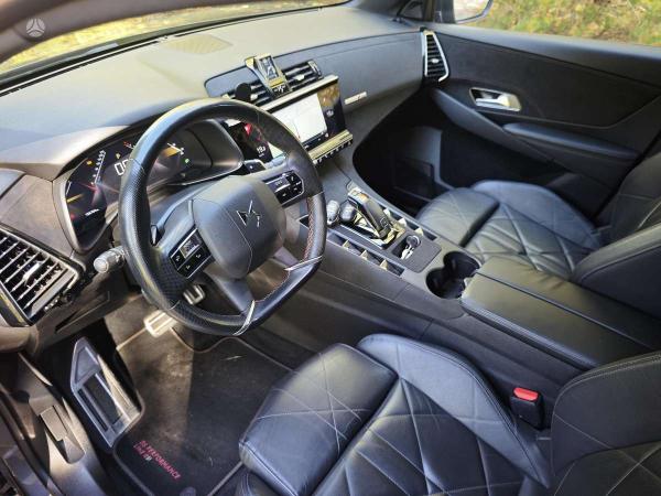 Grey DS 7 Crossback 2019 in Vilnius, with an engine capacity of 1.50 L and mileage of 156 thousand km for 15200 €, photo 9 on AUTOMOTO.COM.LV