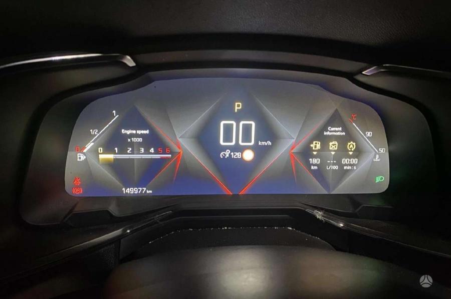 Grey DS 7 Crossback 2021 in Vilnius, with an engine capacity of 1.50 L and mileage of 149 thousand km for 16371 €, photo 7 on AUTOMOTO.COM.LV