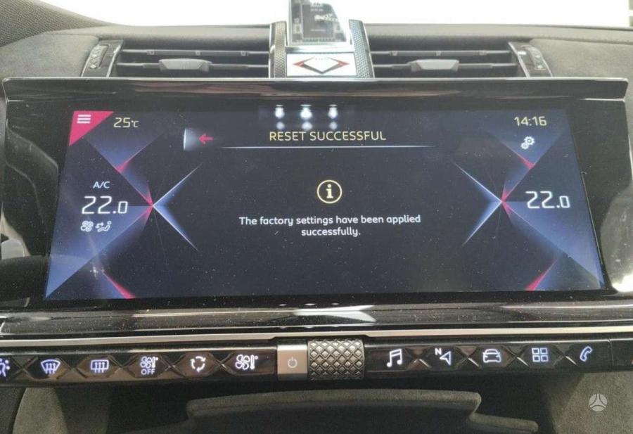 Grey DS 7 Crossback 2021 in Vilnius, with an engine capacity of 1.50 L and mileage of 149 thousand km for 16371 €, photo 11 on AUTOMOTO.COM.LV