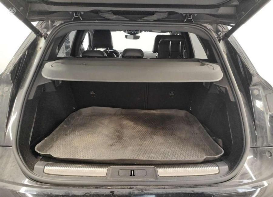 Grey DS 7 Crossback 2021 in Vilnius, with an engine capacity of 1.50 L and mileage of 149 thousand km for 16371 €, photo 12 on AUTOMOTO.COM.LV