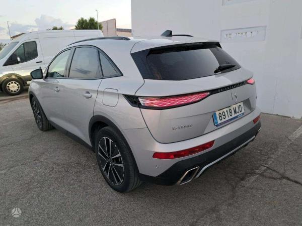 Grey DS 7 Crossback 2023 in Kaunas, with an engine capacity of 1.60 L and mileage of 80 thousand km for 26200 €, photo 7 on AUTOMOTO.COM.LV
