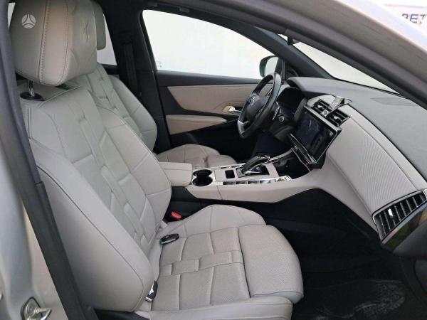 Grey DS 7 Crossback 2023 in Kaunas, with an engine capacity of 1.60 L and mileage of 80 thousand km for 26200 €, photo 11 on AUTOMOTO.COM.LV